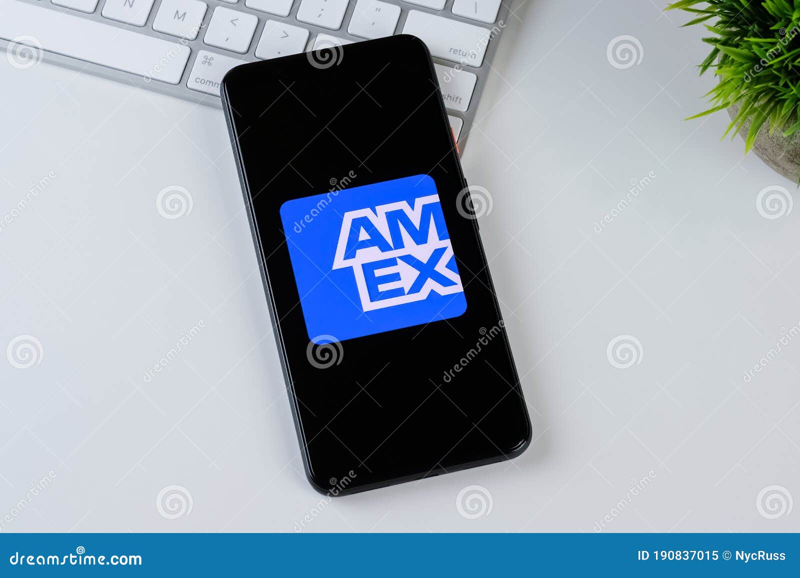 Amex App Logo on a Smartphone Screen. Editorial Image - Image of screen ...