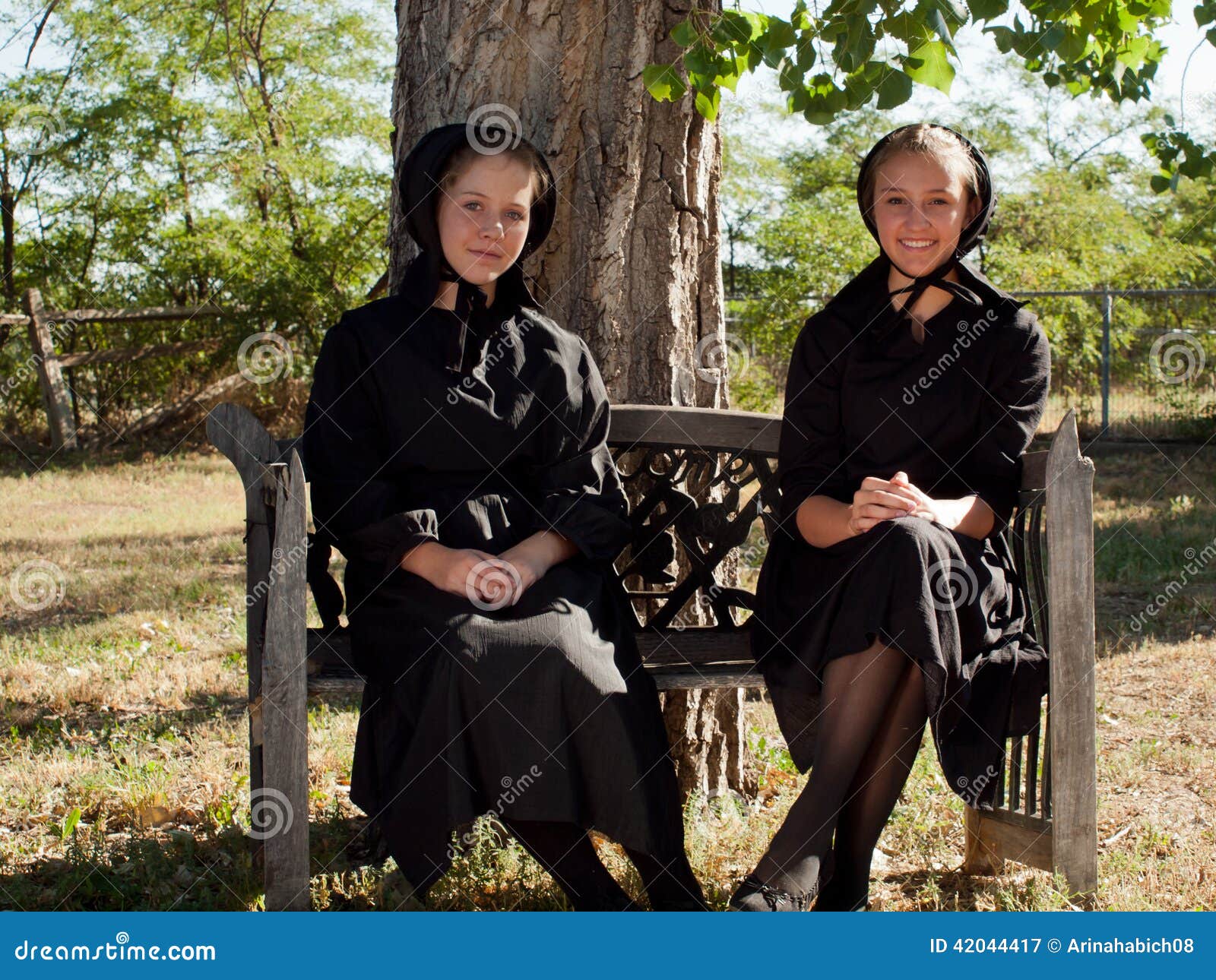 Amische Mädchen redaktionelles stockfotografie. Bild von küchenbedarf ...