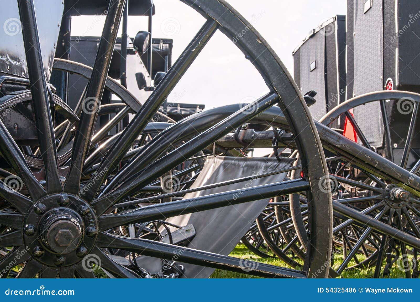Amish buggy, spoked wheels stock photo. Image of mennonite - 54325486