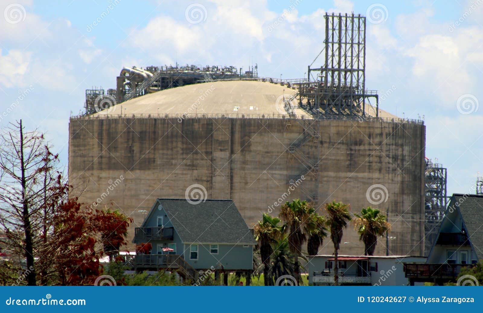 Ammonia Storage Terminal With Spherical Tanks Stock Image ...