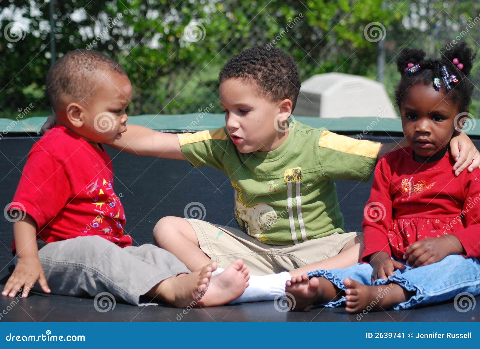 Amour fraternel image stock. Image du enseignement, affection - 2639741