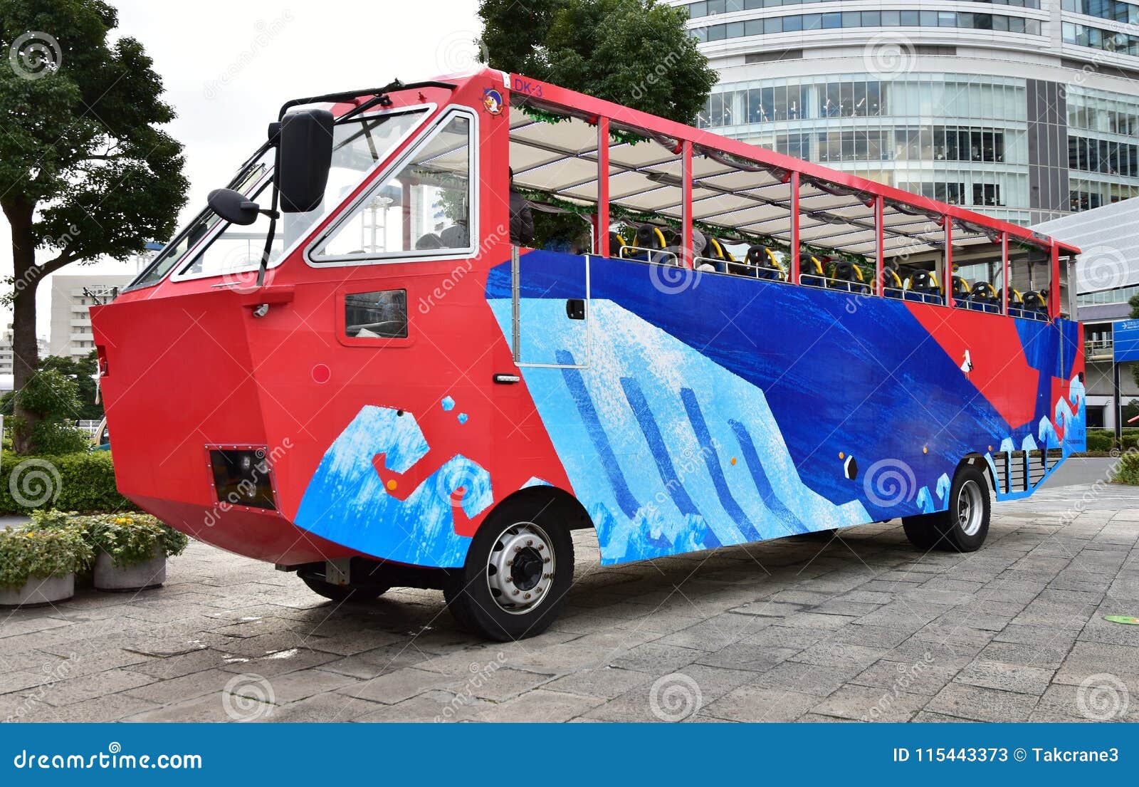 Amphibious bus editorial stock photo. Image of daytime - 115443373