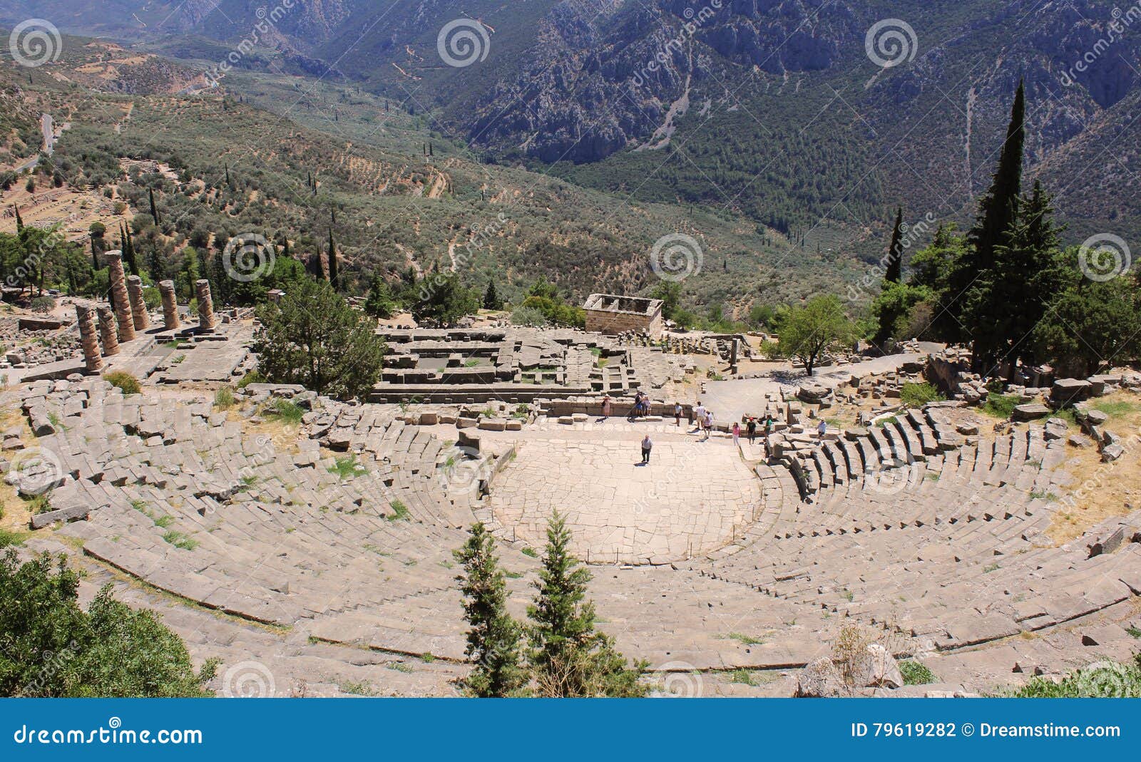 The amphitheatre at Delphi editorial photography. Image of delphi ...