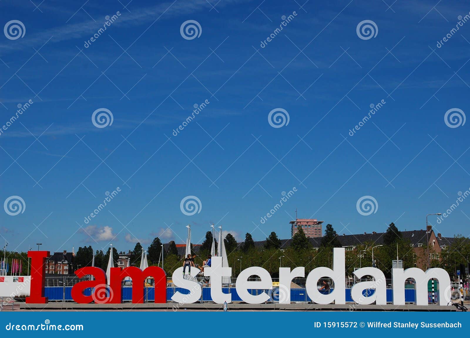 Amsterdam editorial photography. Image of playing, tourist - 15915572