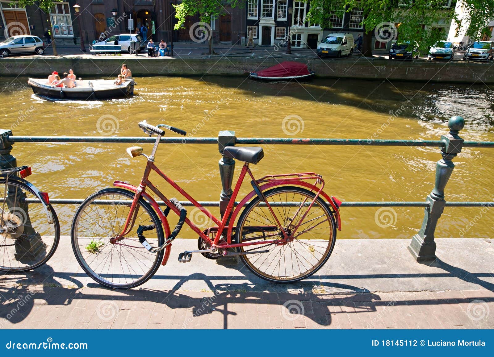 The Amsterdam canal system editorial photography. Image of sightseeing ...
