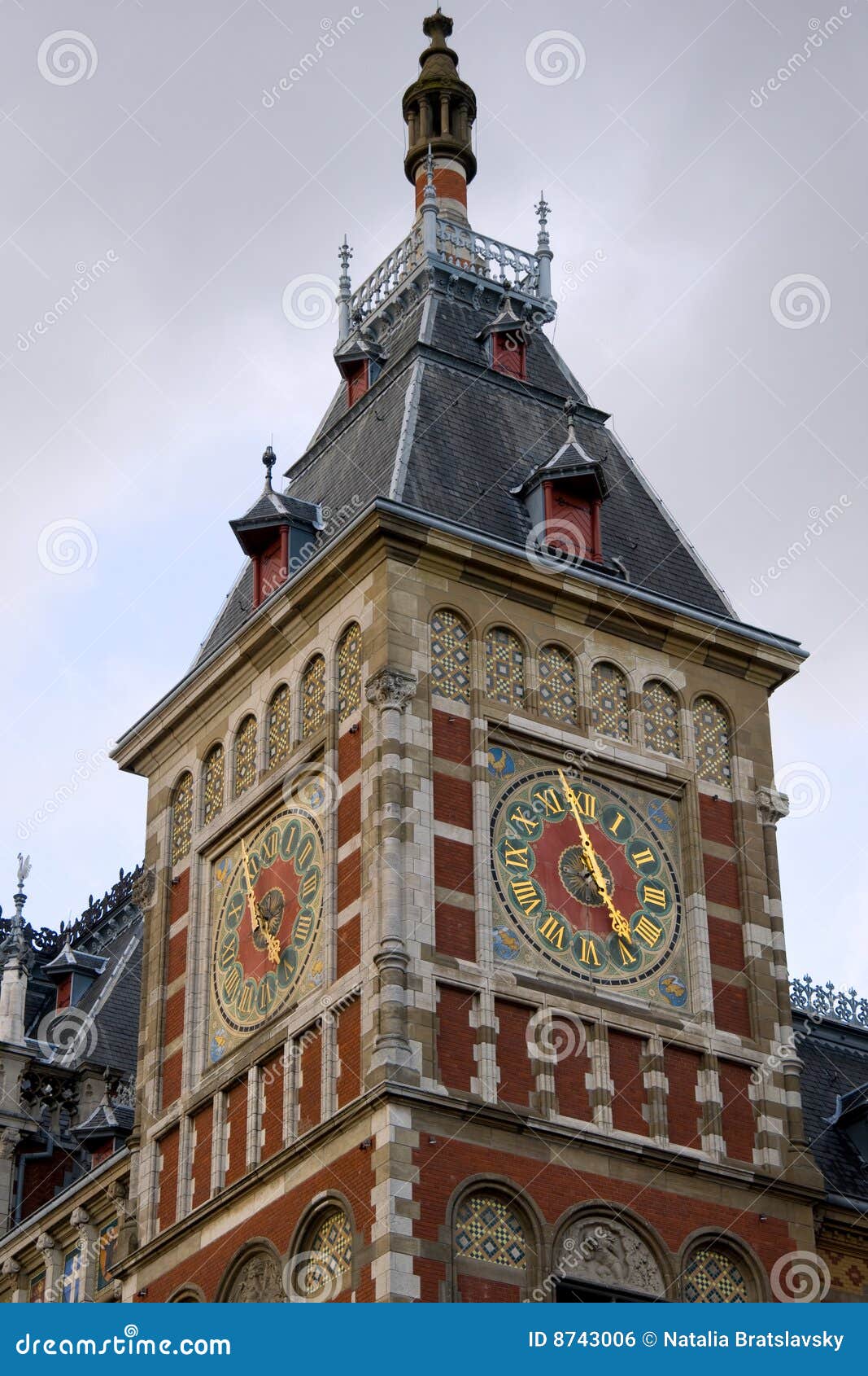 Amsterdam centraal stock photo. Image of netherlands, clock - 8743006