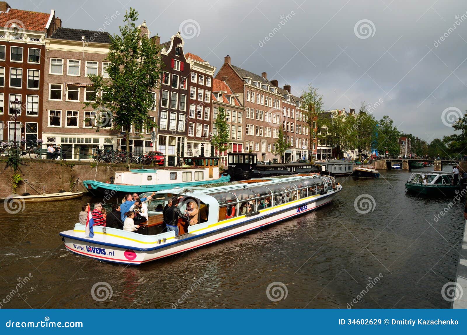 Amsterdam channel tour editorial stock image. Image of bridge - 34602629