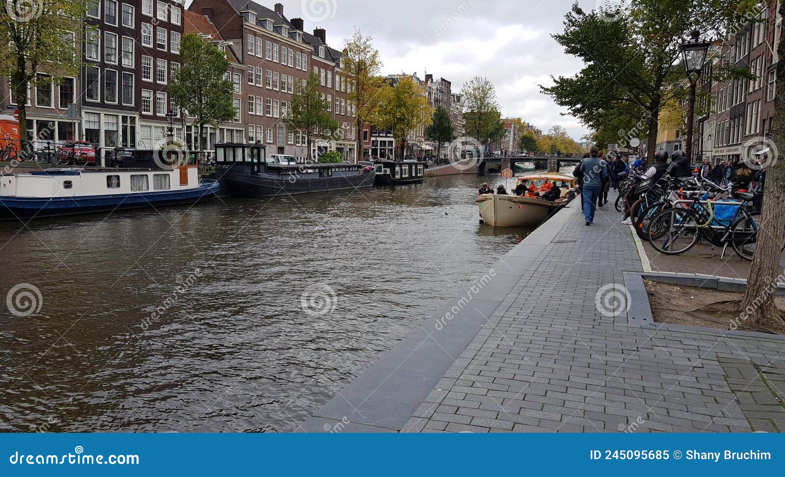 Amsterdam city view editorial image. Image of boating - 245095685
