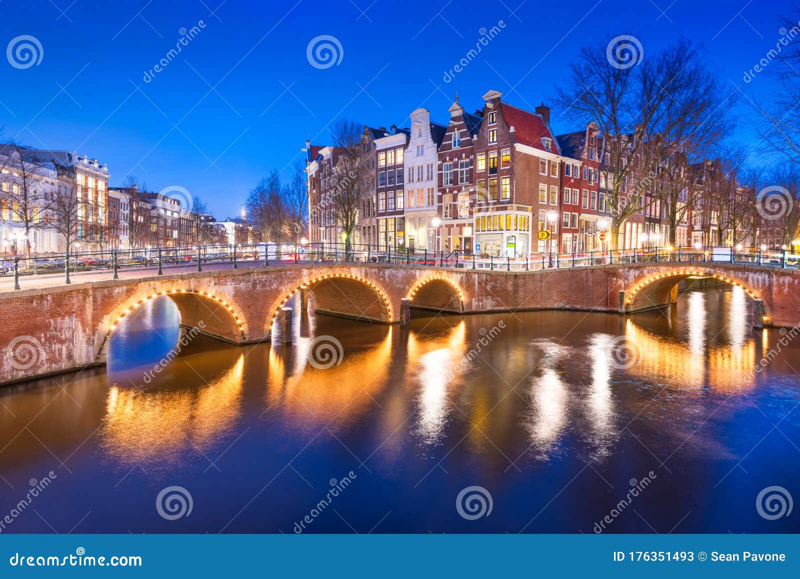 Amsterdam, Netherlands Bridges and Canals Editorial Stock Photo - Image ...
