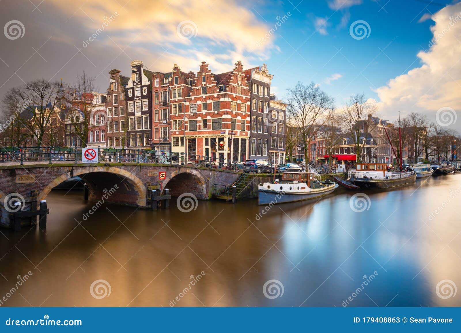 Amsterdam, Netherlands Bridges and Canals Editorial Stock Photo - Image ...