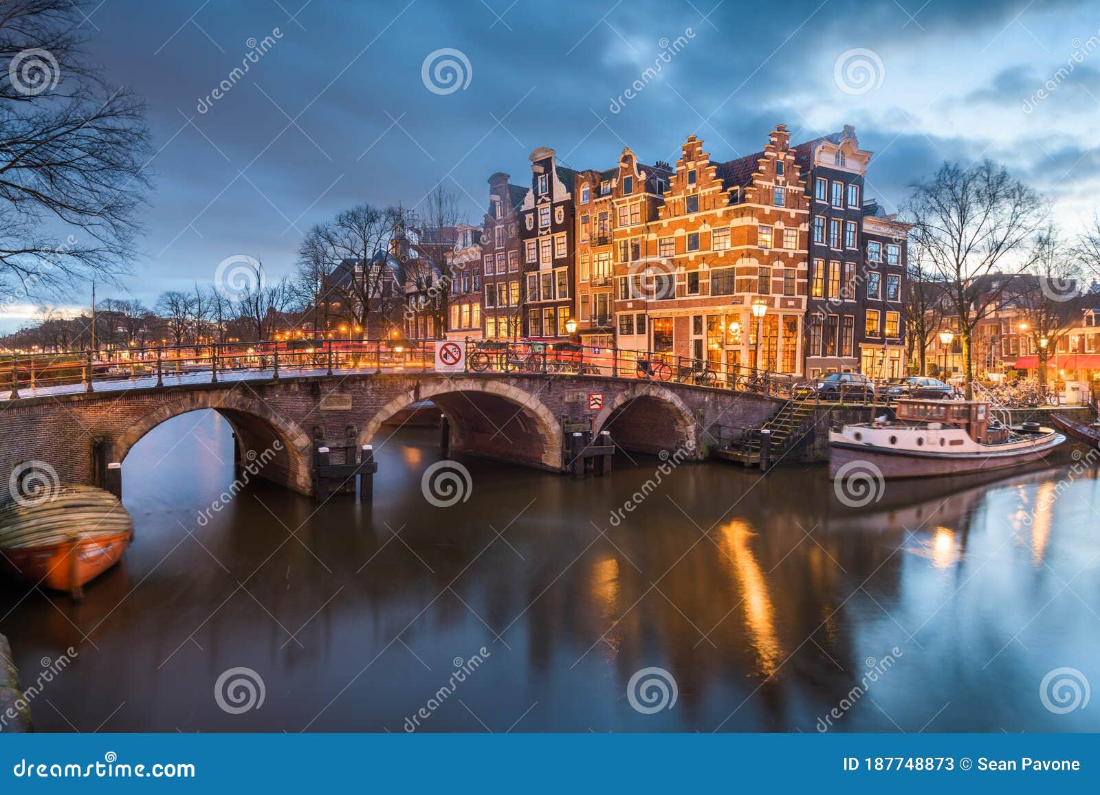 Amsterdam, Netherlands Bridges and Canals Editorial Stock Photo - Image ...
