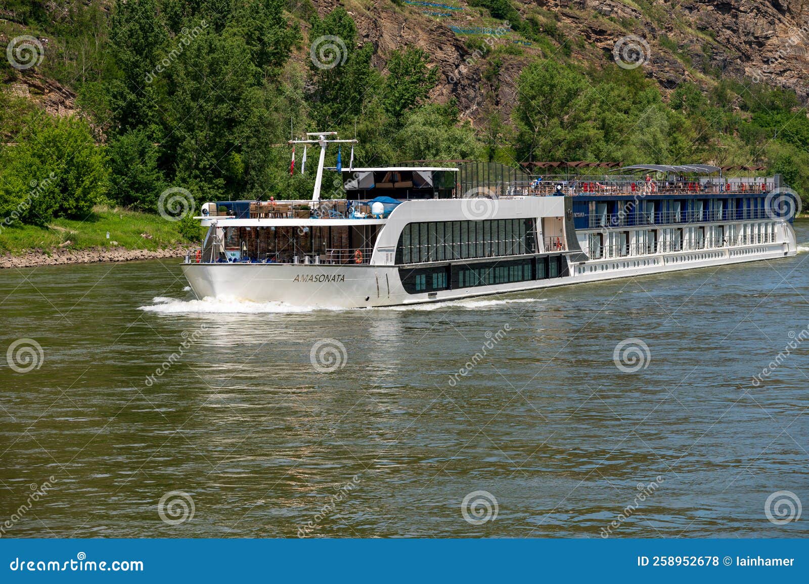Amasonata River Cruise Ship Near Durnstein Austria Editorial Stock ...