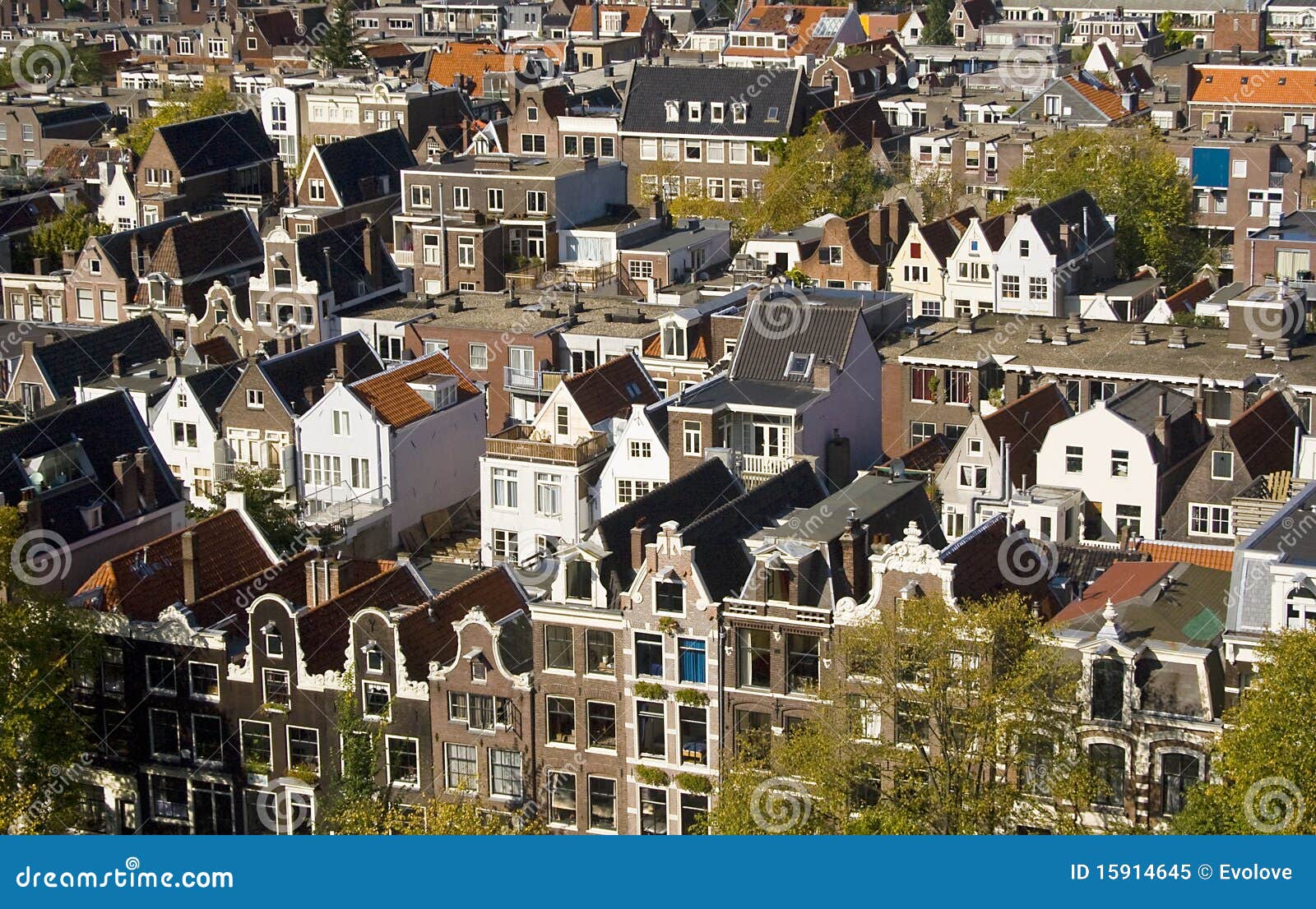 Amsterdam von oben stockbild. Bild von amsterdam, dächer - 15914645