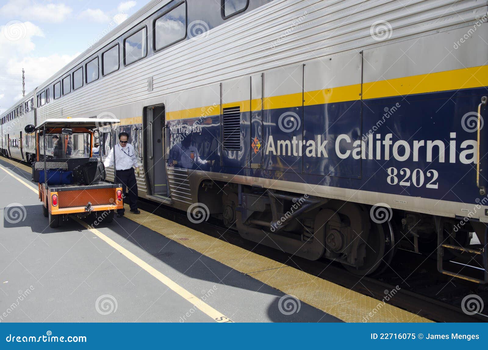 Amtrak California Train editorial image. Image of yellow - 22716075