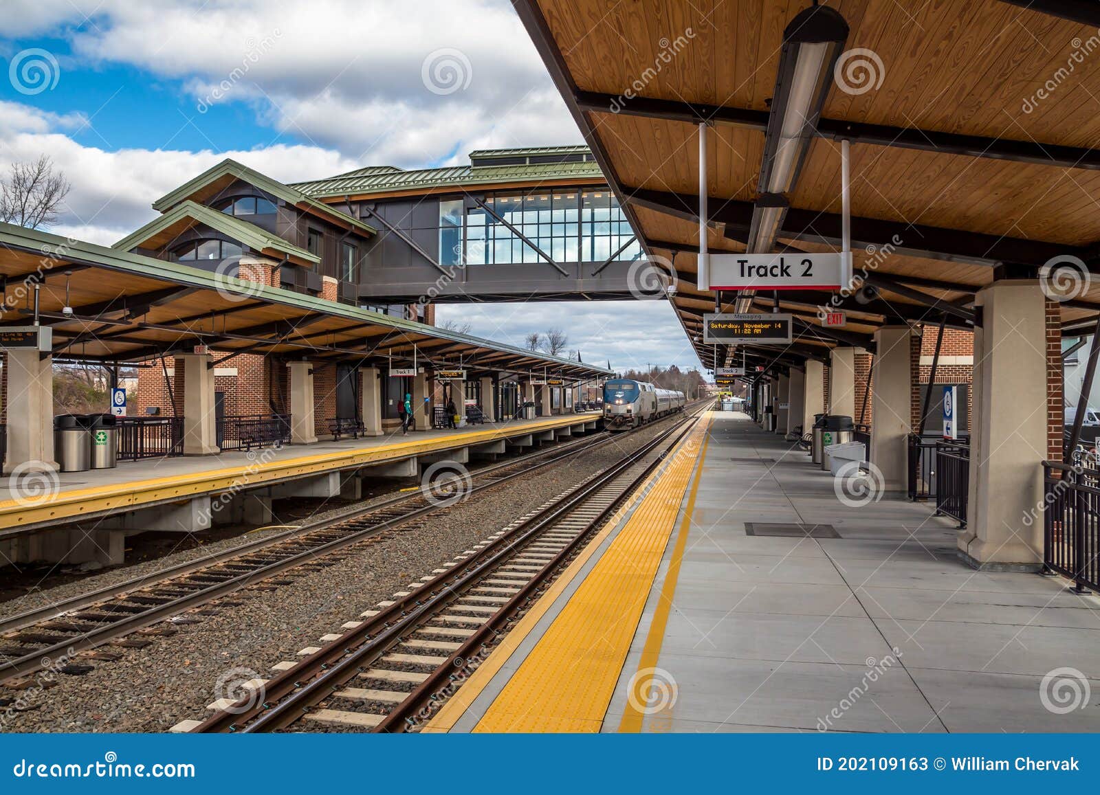 Amtrak Station at Berlin, Connecticut Editorial Stock Photo - Image of ...