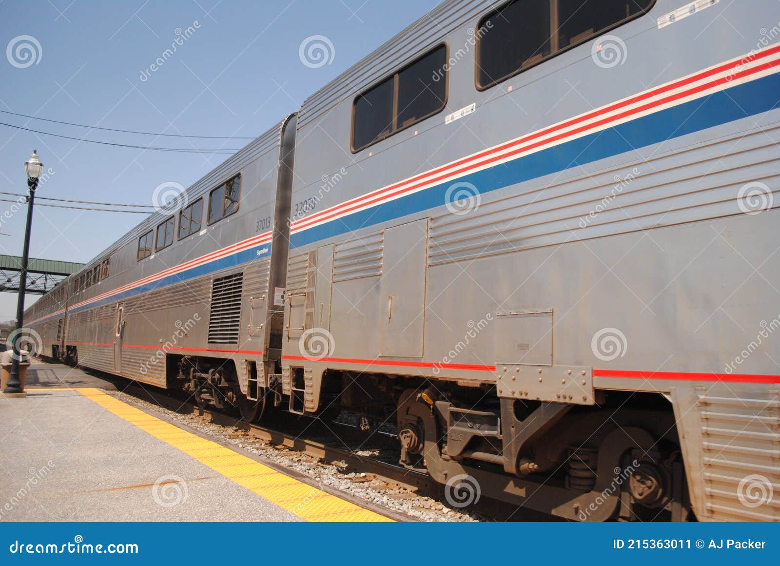 Amtrak Train editorial photo. Image of gaithersburg - 215363011