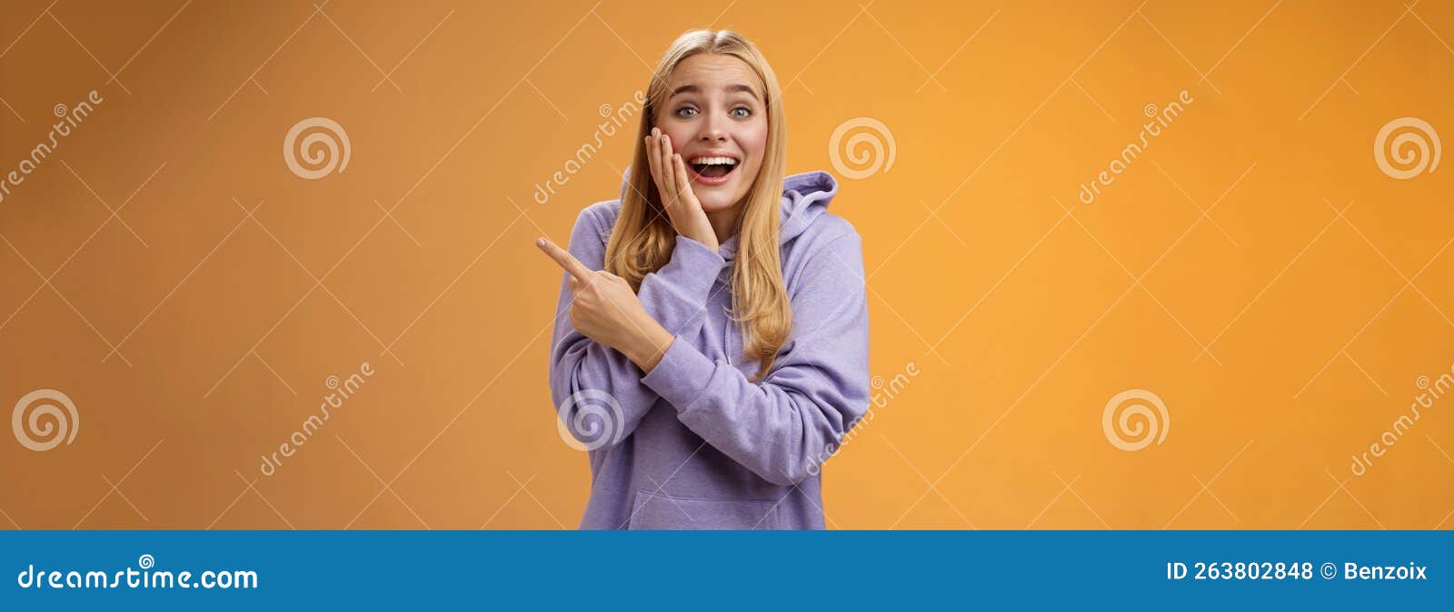Amused Excited Speechless Happy Young Blond Woman 25s In Hoodie Cannot
