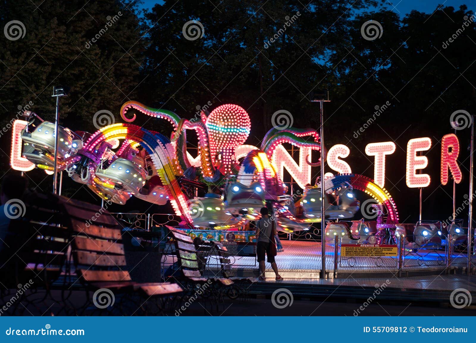 Amusement Park Octopus by Night Editorial Photography - Image of ...