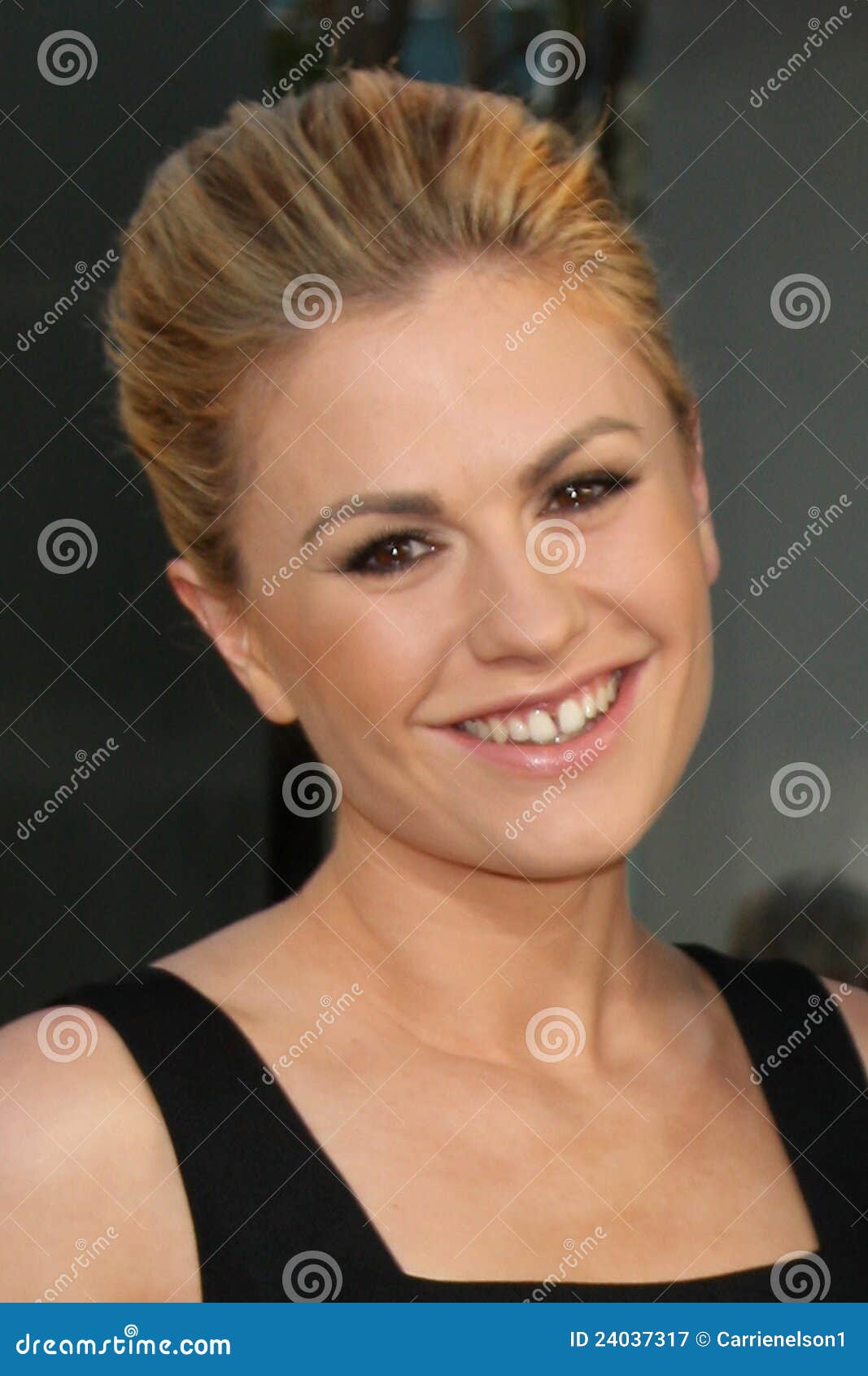 Ana Paquin, Stephen Moyer fotografía editorial. Imagen de sangre - 24037317