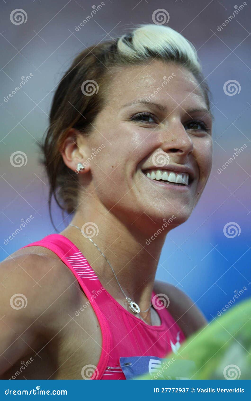 Ana Willard fotografía editorial. Imagen de poste, ajuste - 27772937