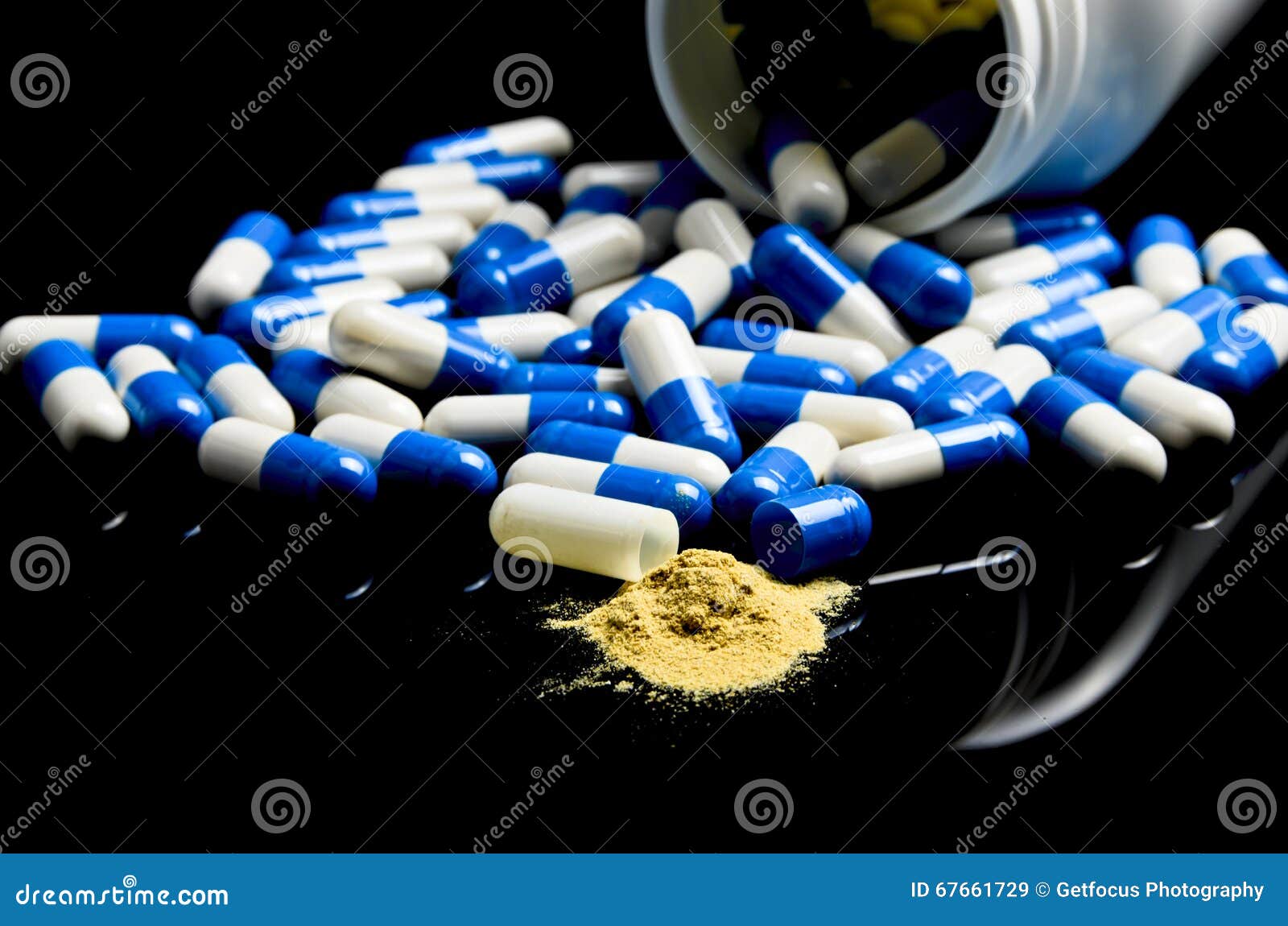 Anabolic Steroid Pills stock image. Image of drol, pills - 67661729