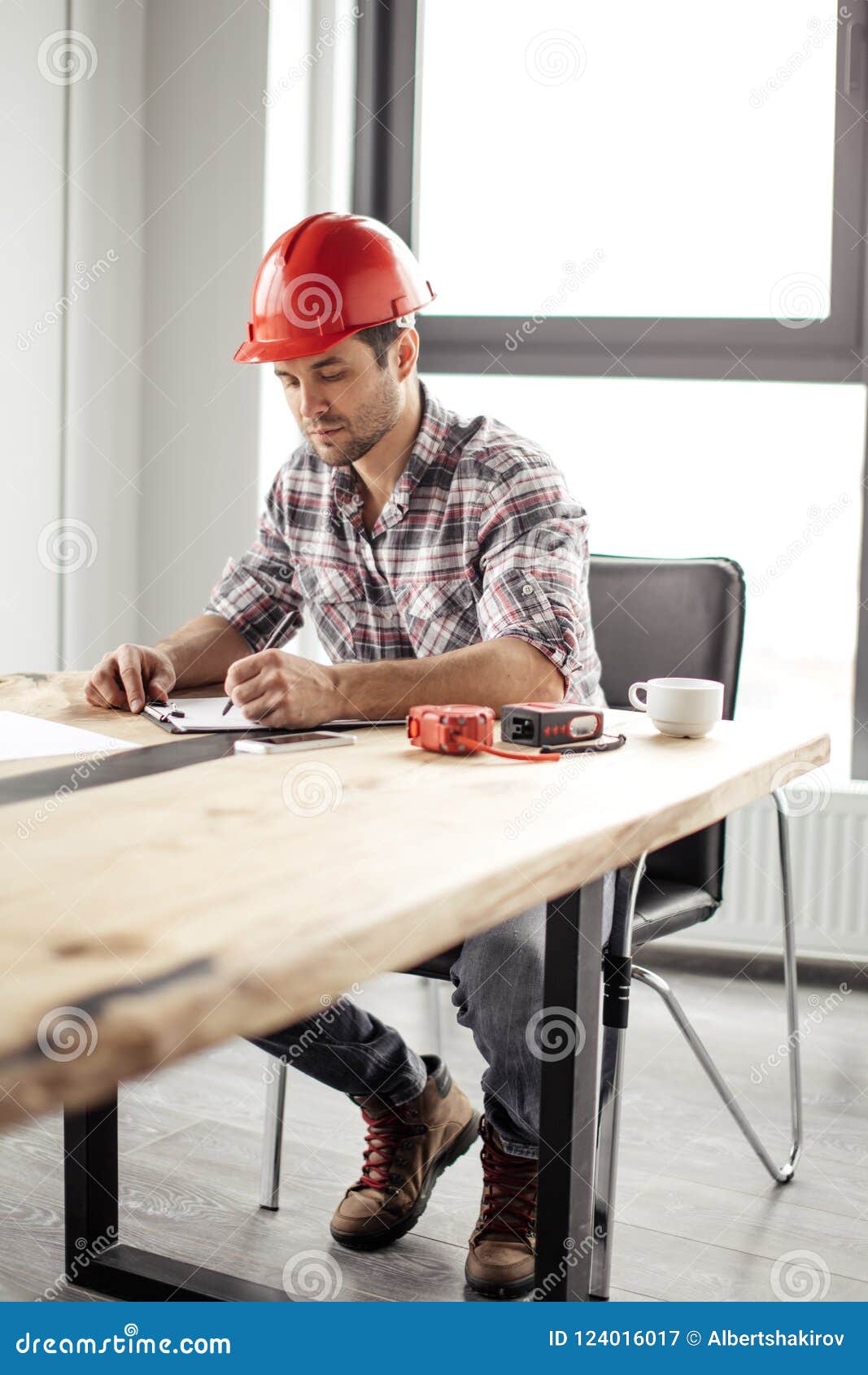 Analisis Concept. Young Creative Engineer with Ambitious Design Stock ...