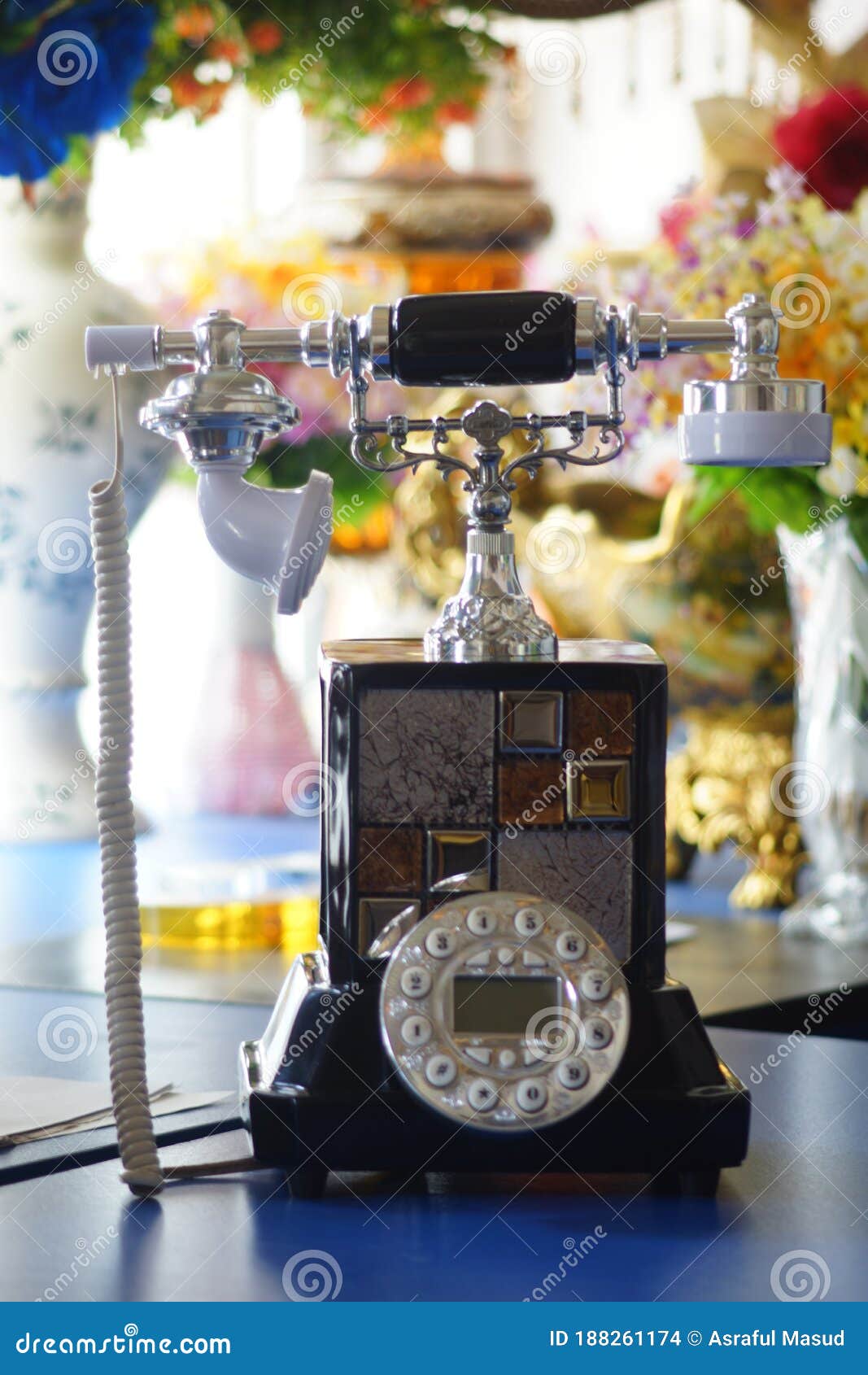Analog Design Telephone Set Stock Photo - Image of luxury, hotel: 188261174