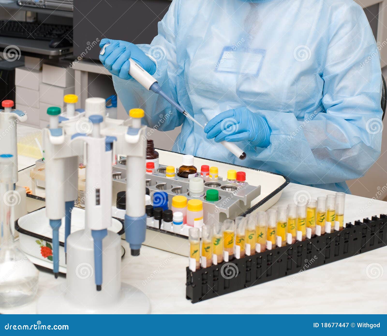 Analyse de sang image stock. Image du repère, fiche, étiquette - 18677447