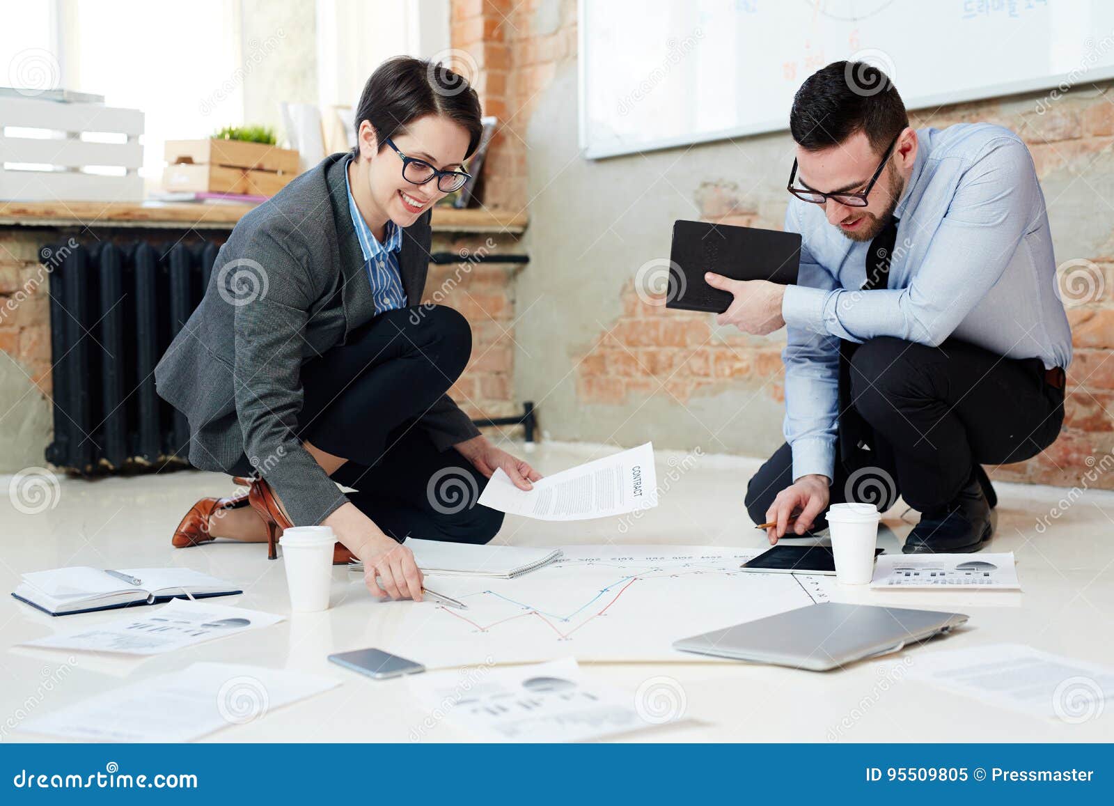 Analysts at work stock image. Image of coworking, planning - 95509805