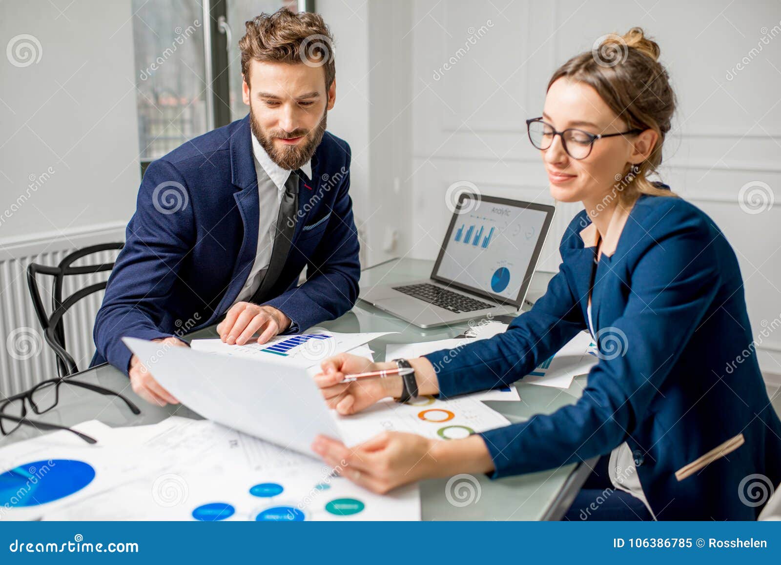 Analytic Managers Team Working at the Office Stock Image - Image of ...