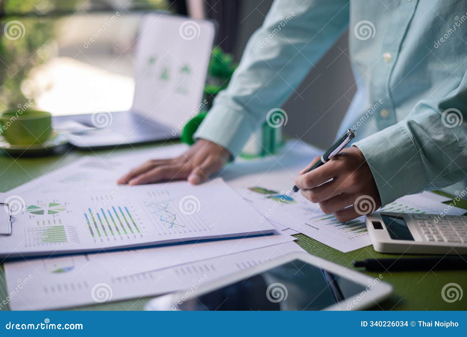 Analyzing Green Building Performance Metrics during Business Meeting ... Analyzing Green Building Performance Metrics during Business Meeting ...