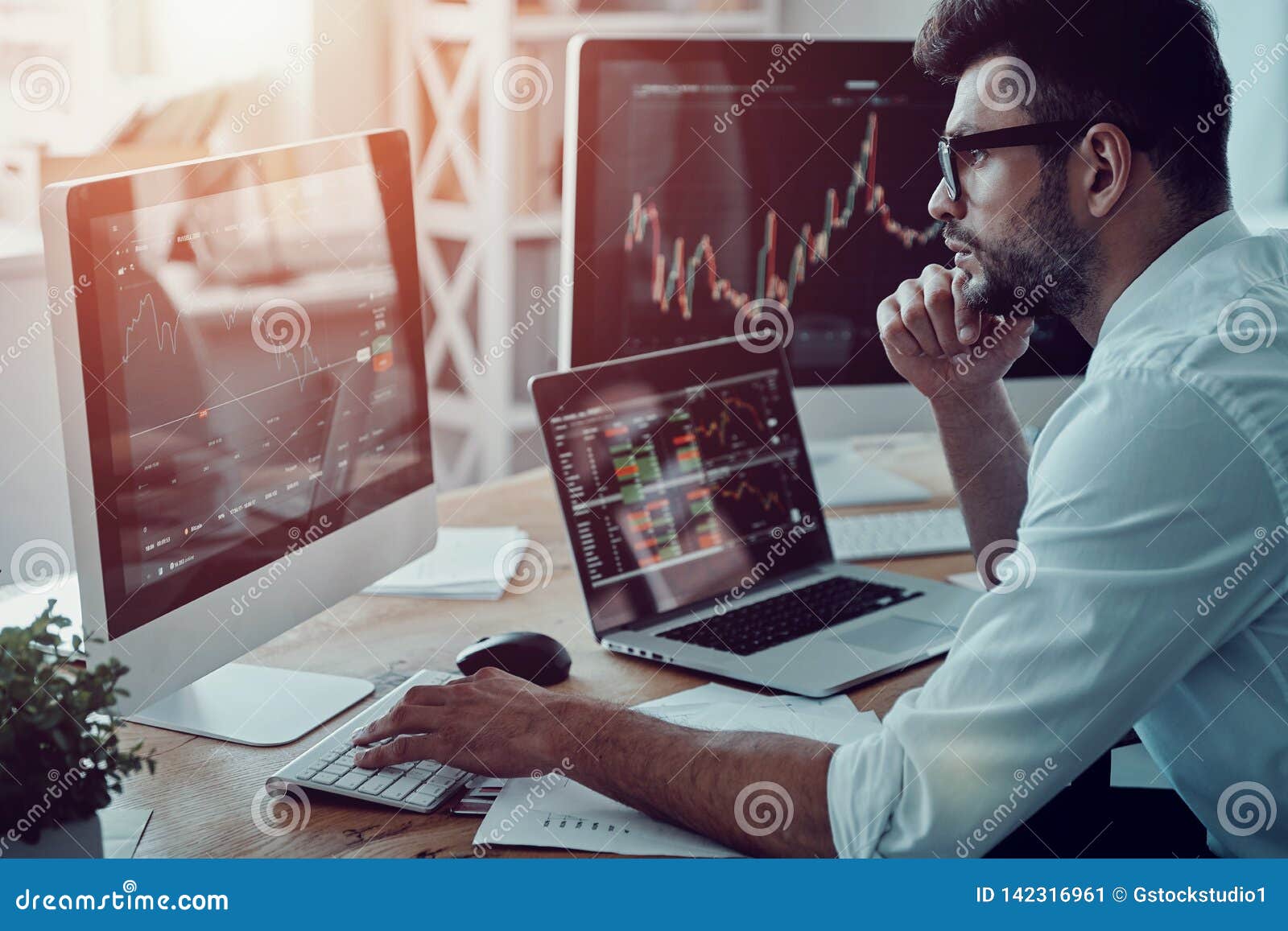 Analyzing strategy. stock image. Image of collar, economy - 142316961