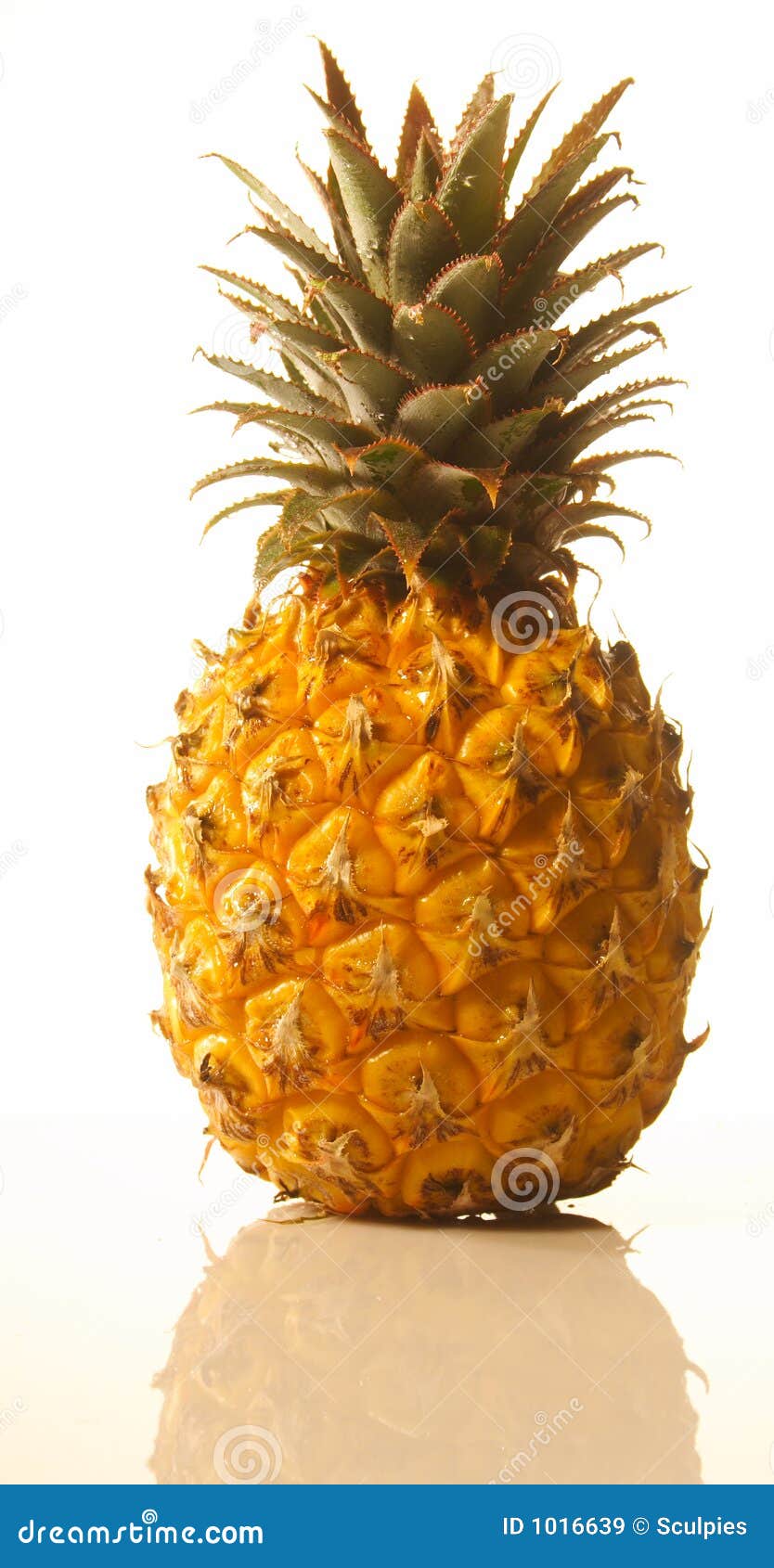 Ananas stockbild. Bild von gelb, frucht, nahrung, null - 1016639