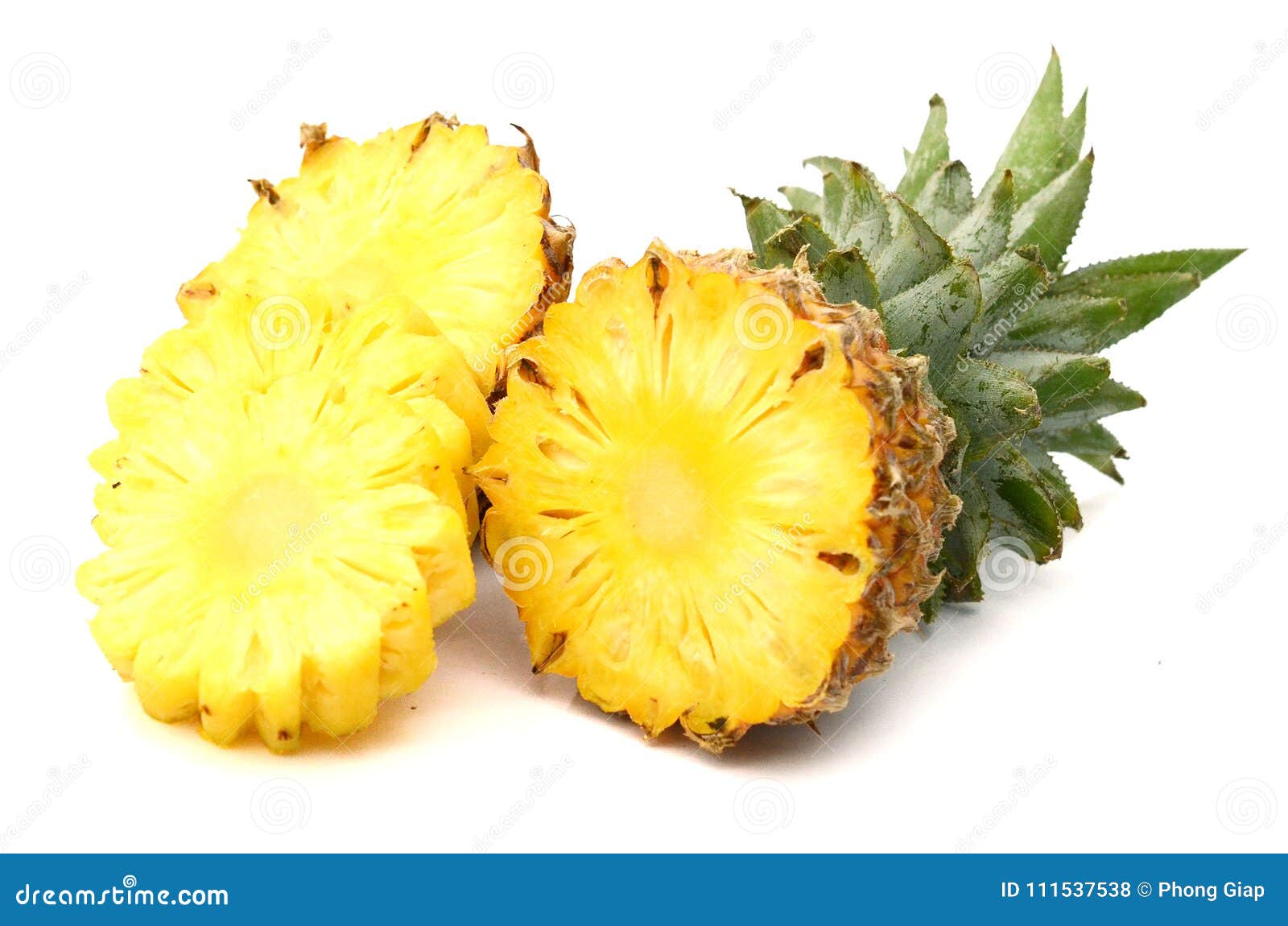 Ananas arkivfoto. Bild av ananas, organiskt, vitamin - 111537538