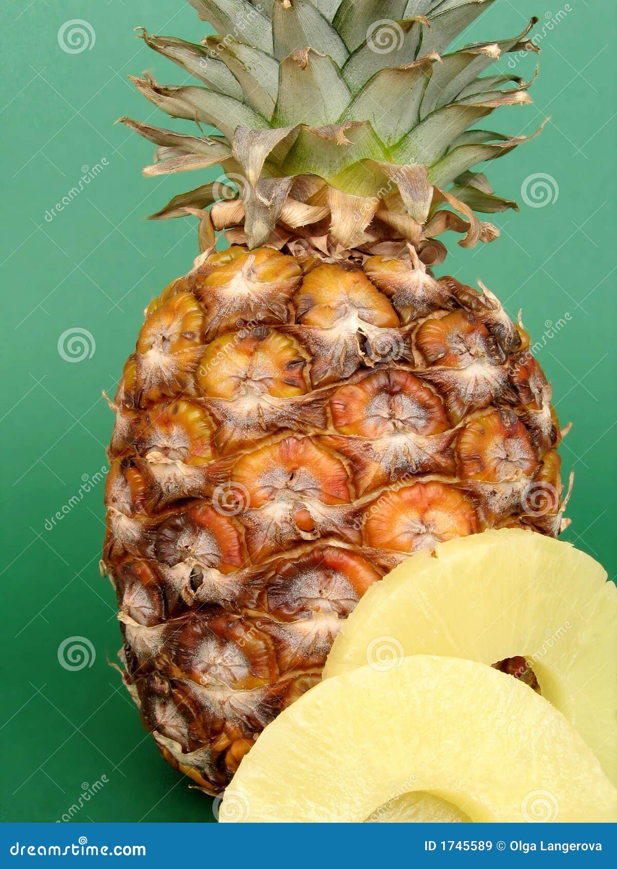 Ananas image stock. Image du nature, mûr, délicieux, ananas - 1745589