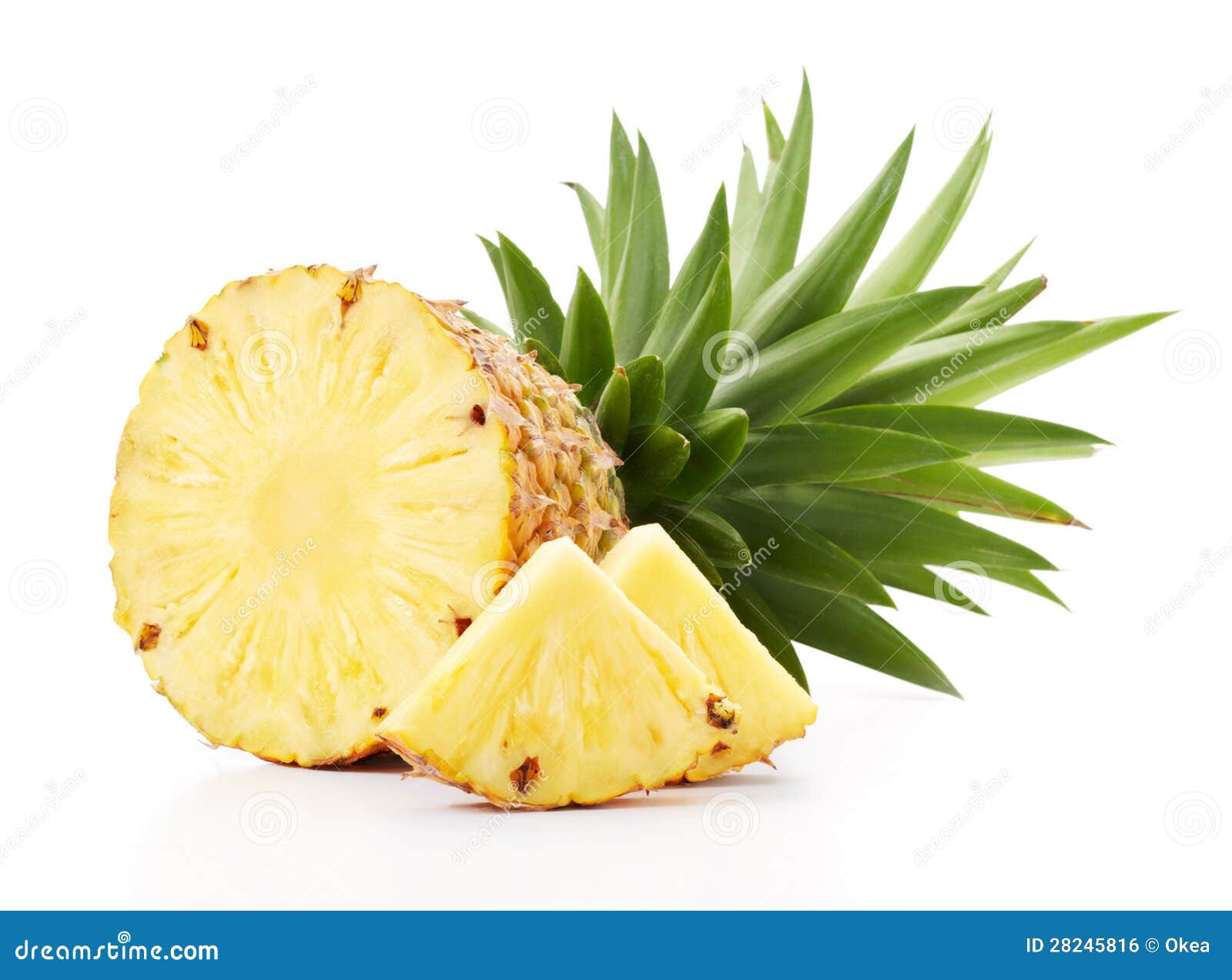 Ananas avec des parts photo stock. Image du blanc, ananas - 28245816