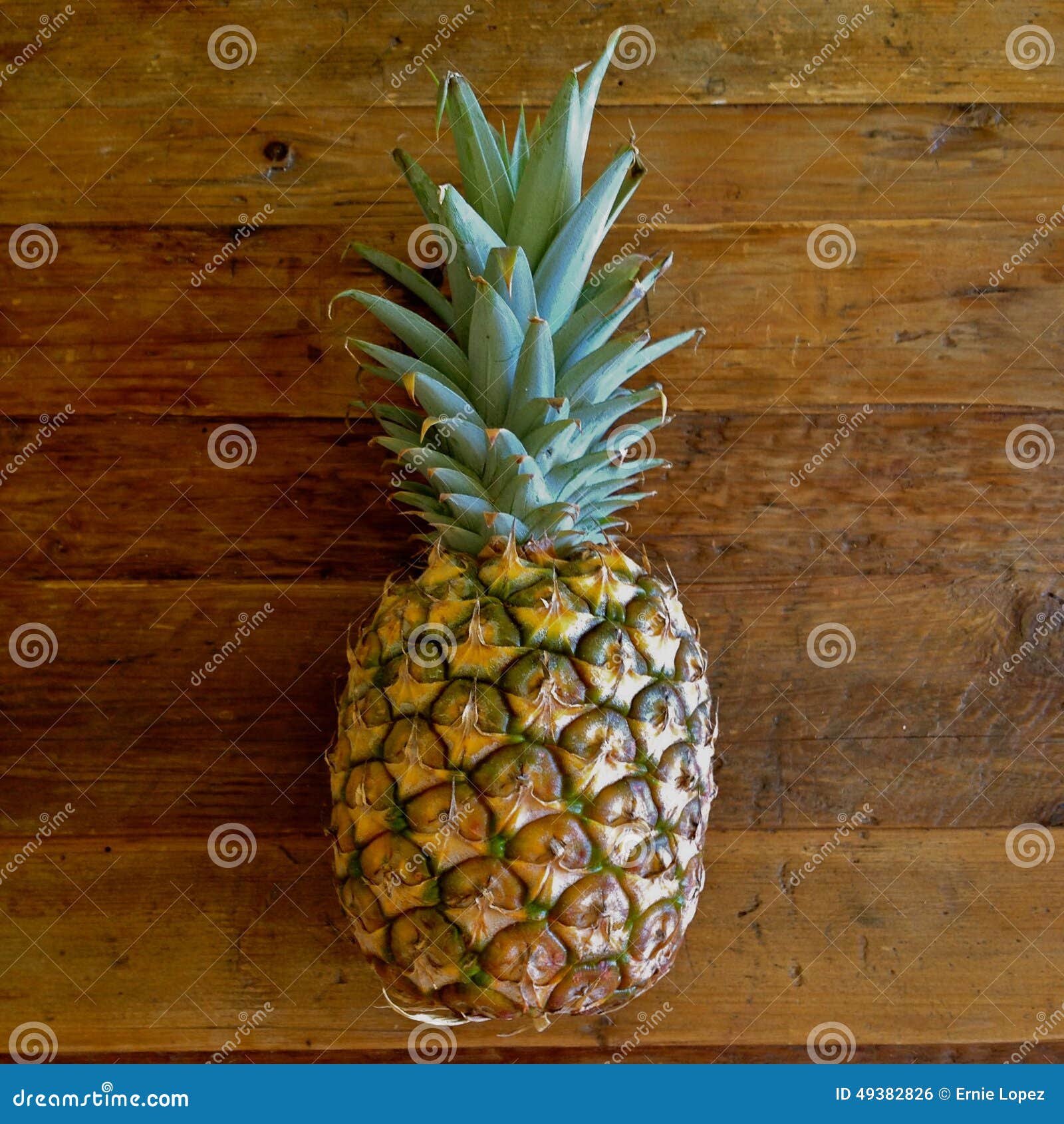 Ananas Tropicale Del Hawaiano Dell'oro Fotografia Stock - Immagine di ...