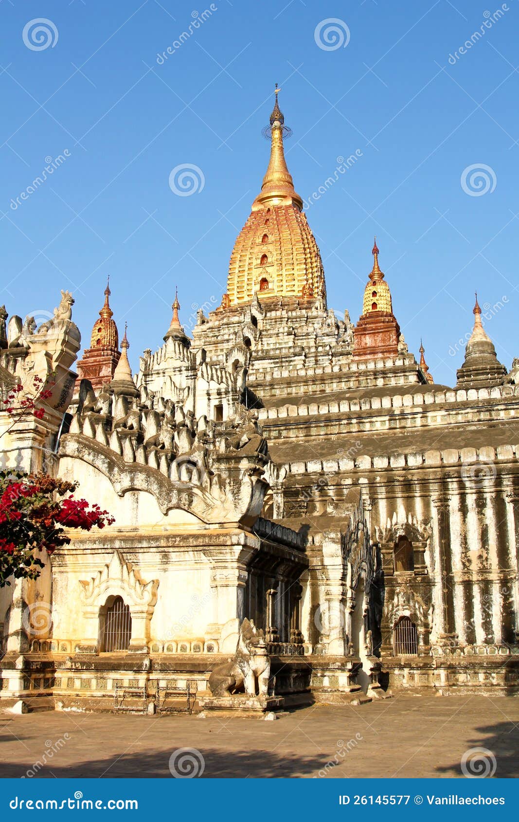 Ananda Temple in Bagan,Burma Stock Image - Image of meditation, shape ...
