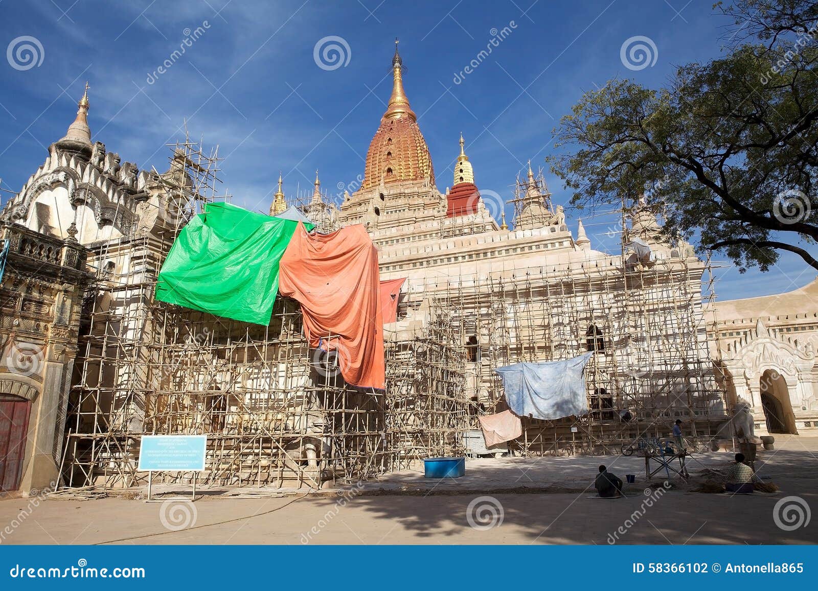 Ananda Temple in Bagan, Myanmar Editorial Photography - Image of asian ...