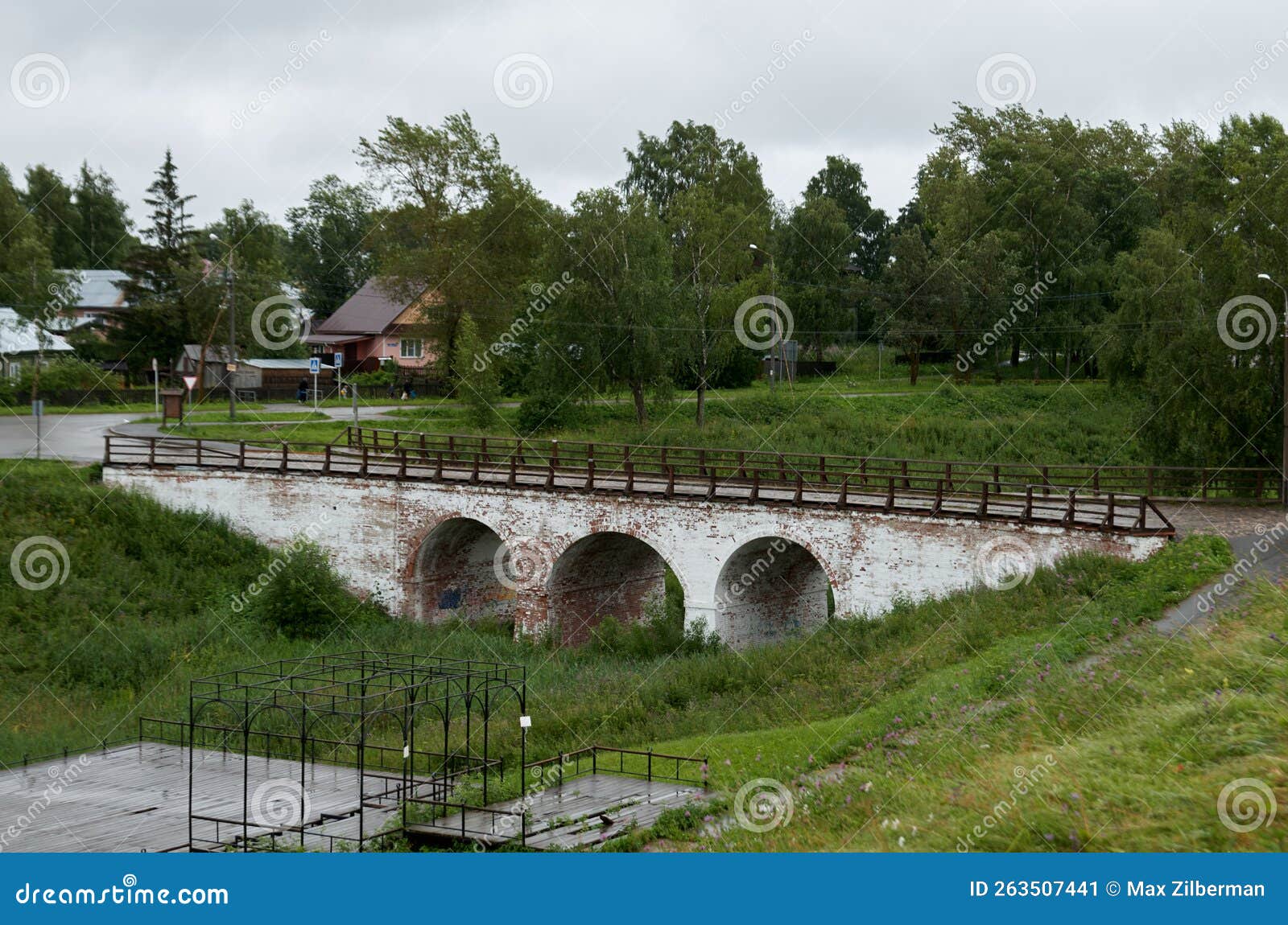 Ancient Arched Brick Bridge with Cobbled Pavement Stock Image - Image ...