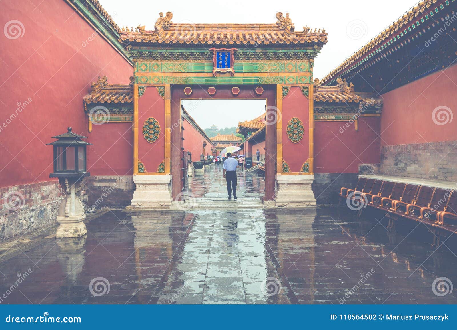 Ancient Architecture of the Palaces Complex in the Forbidden Cit ...