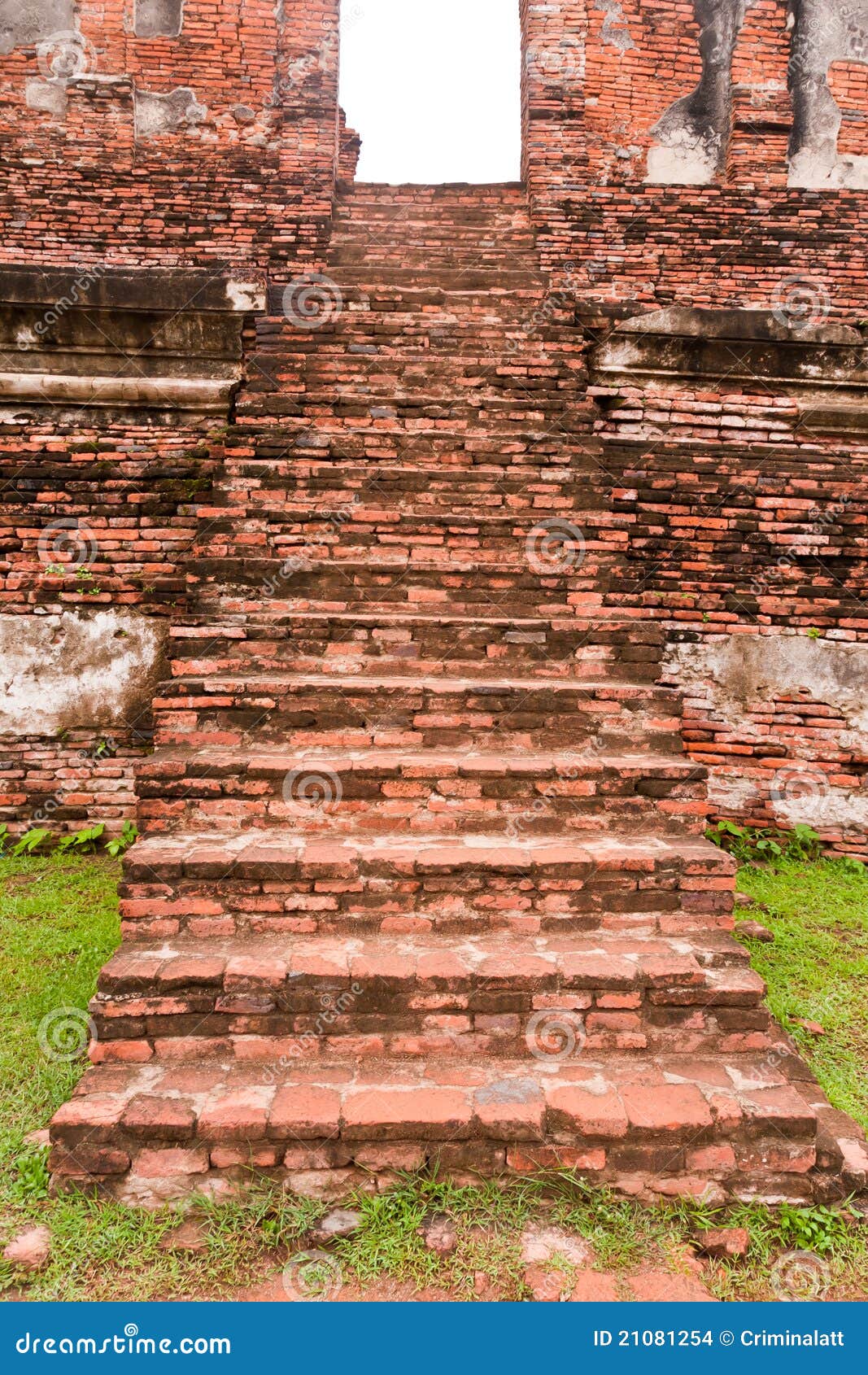 Ancient brick staircase stock photo. Image of stair, path - 21081254