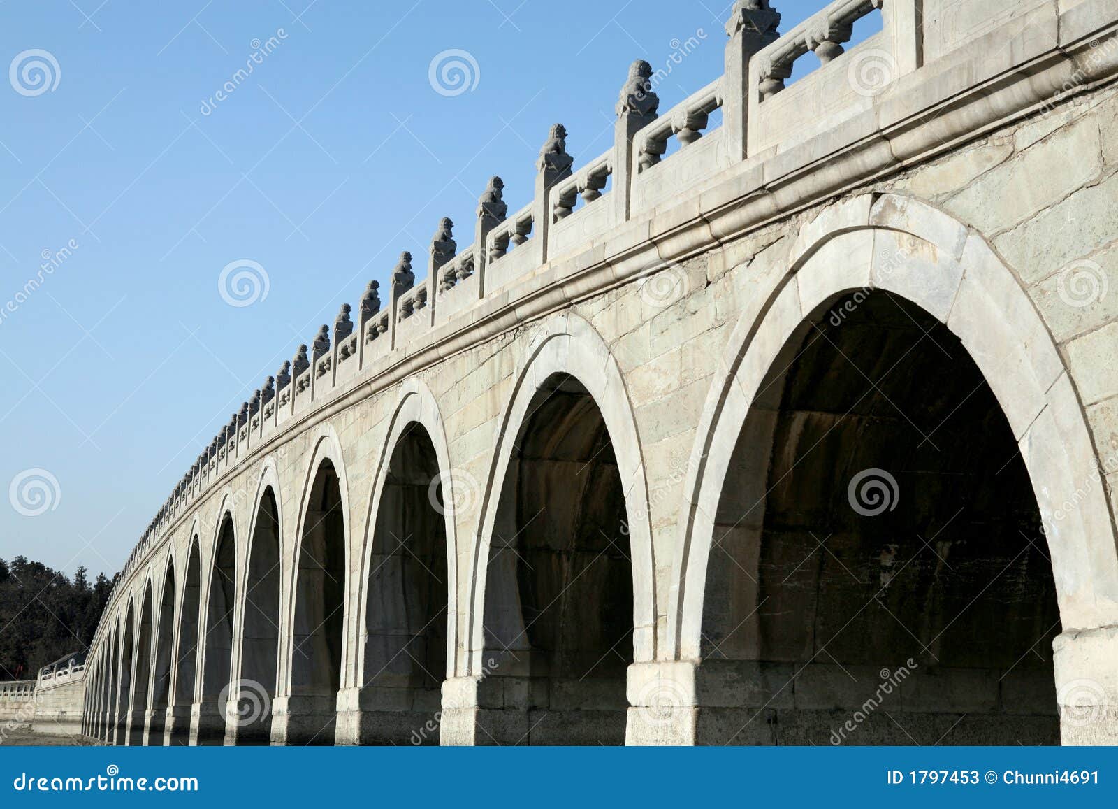 Ancient bridge #3 stock image. Image of river, curve, statue - 1797453