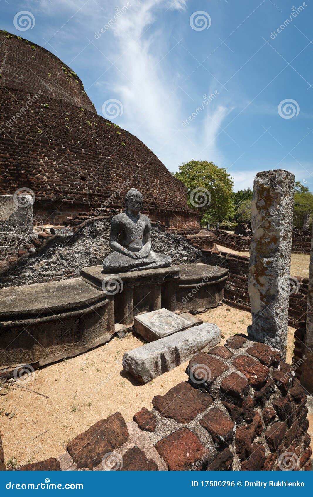 Ancient Buddhist Dagoba (stupe) Stock Photo - Image of ruin, buddhism ...