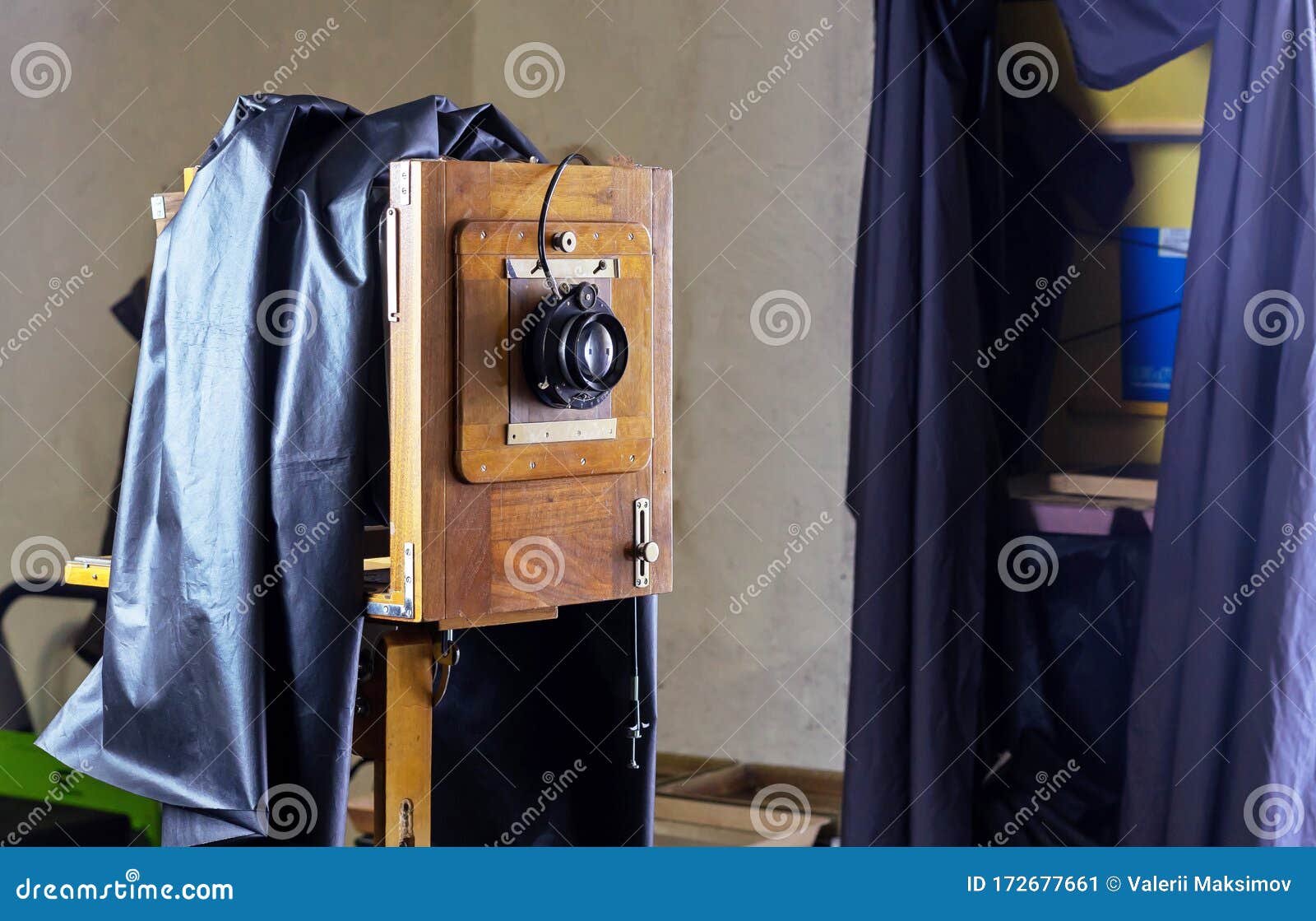Ancient Camera with a Wooden Folding Corps Stock Image - Image of ...