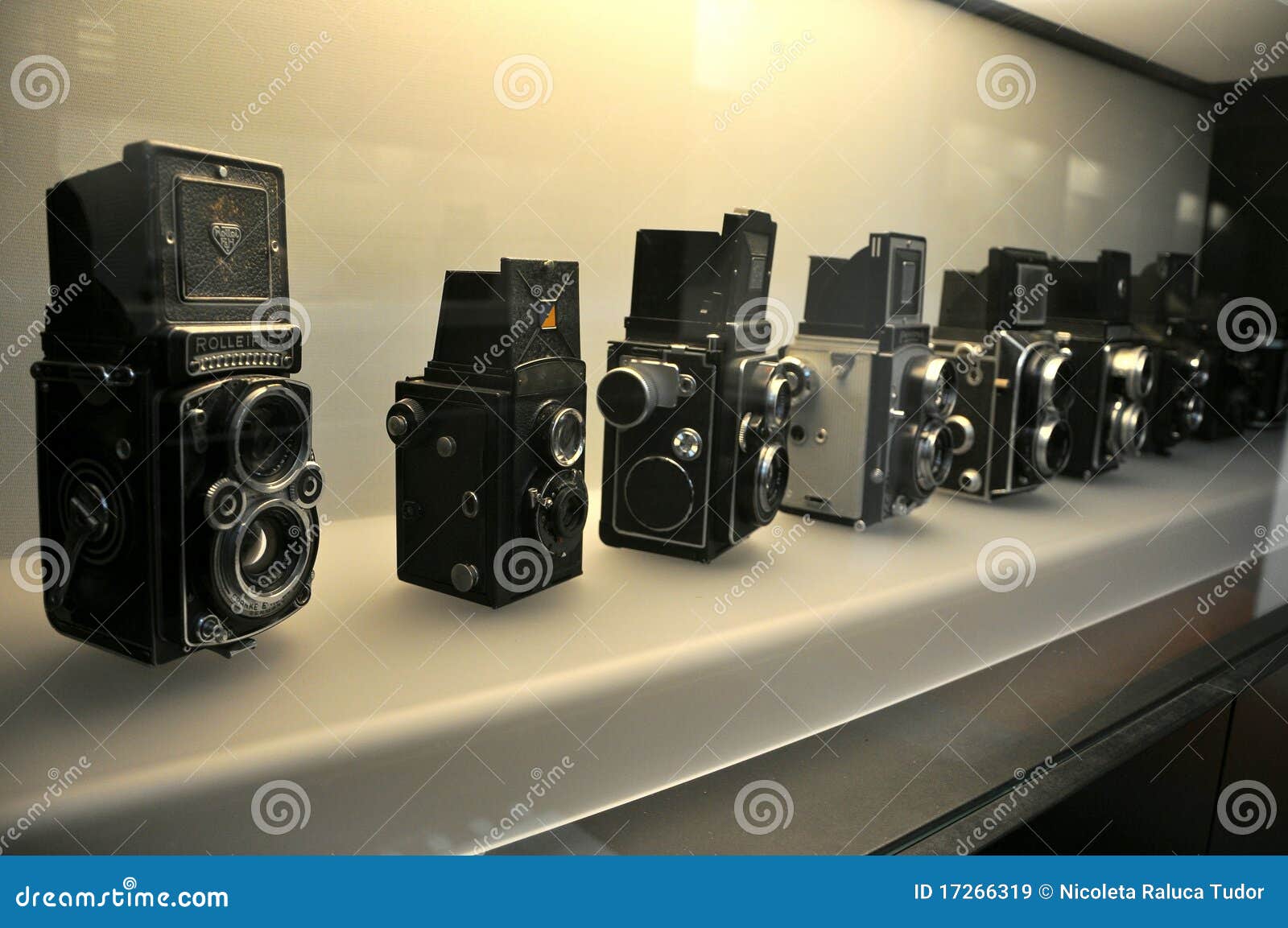 Ancient cameras editorial stock image. Image of classic - 17266319