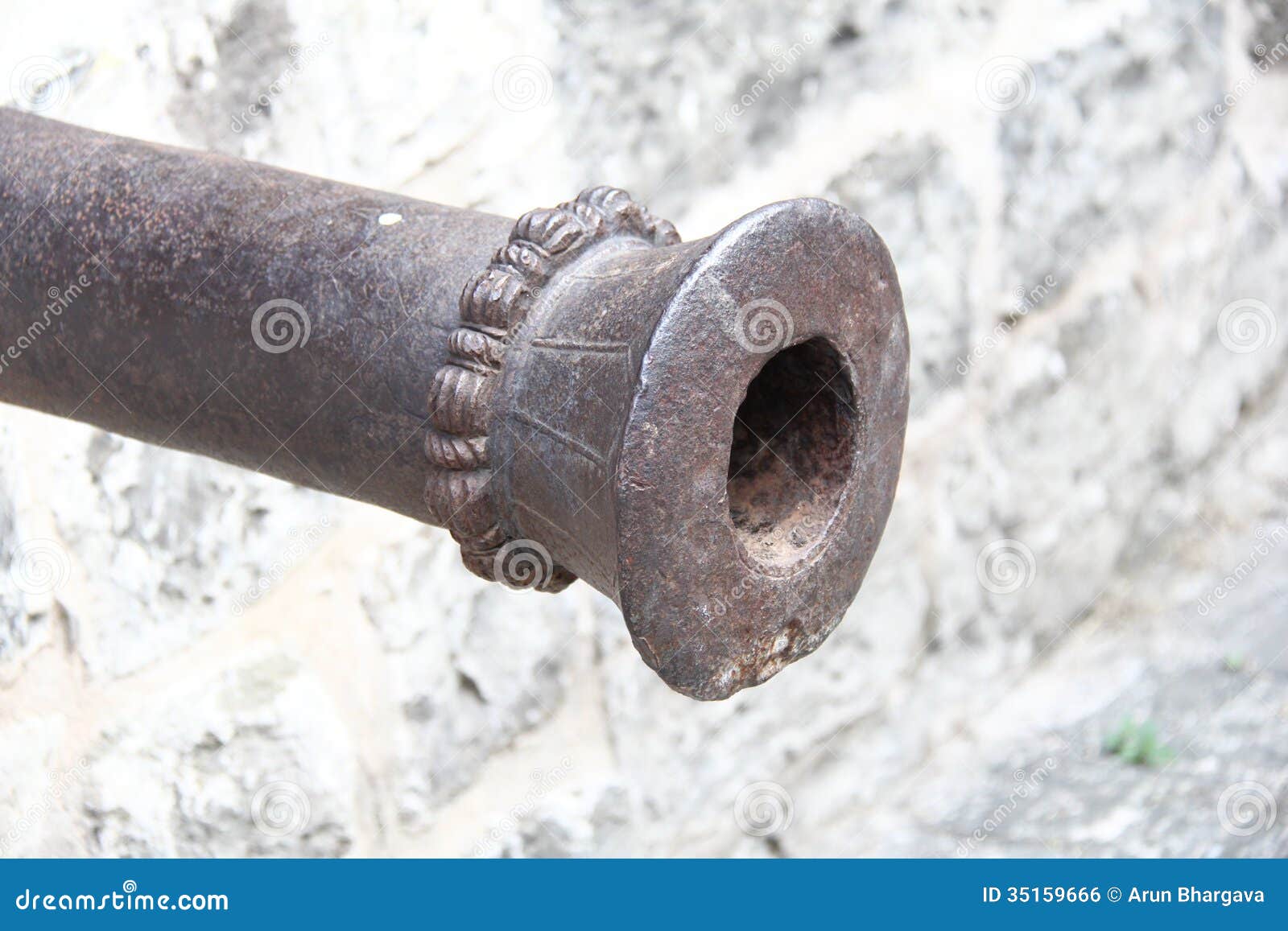Ancient cannon stock photo. Image of corrosion, india - 35159666