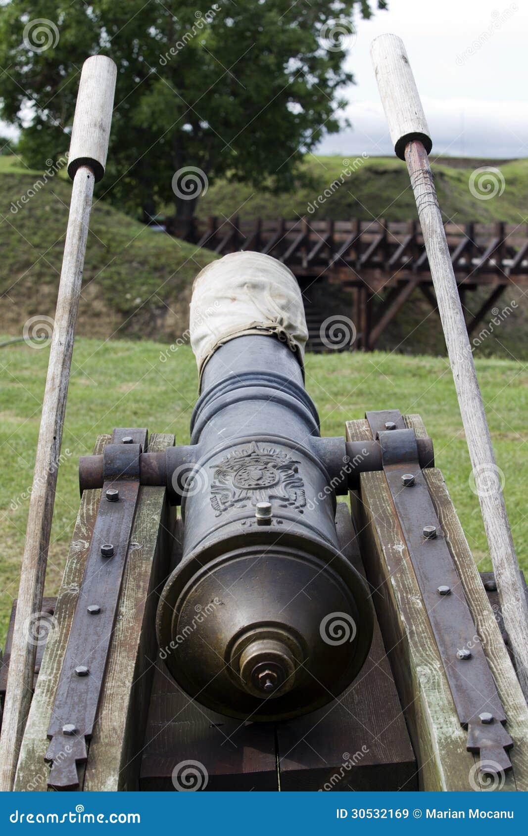 Ancient cannon stock image. Image of fort, bombs, battlefield - 30532169