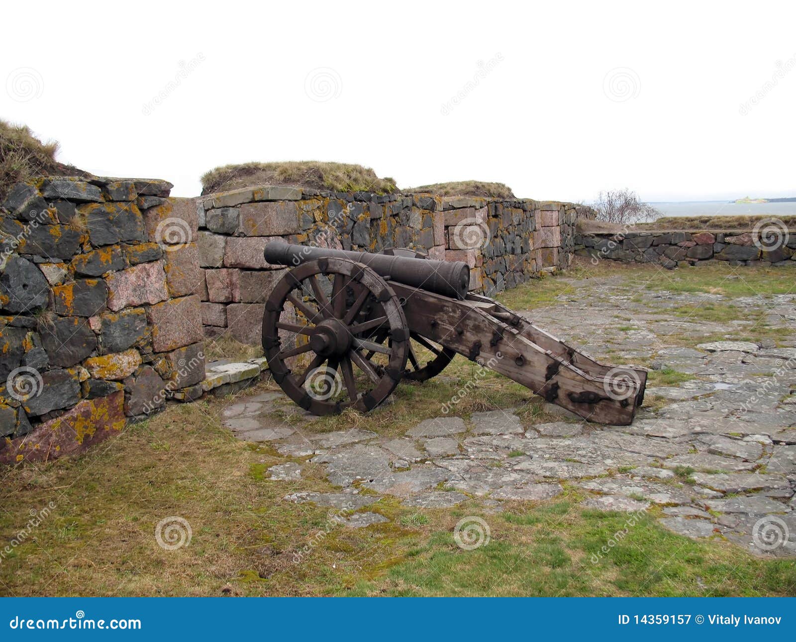 Ancient Cannon Stock Photo | CartoonDealer.com #37885896