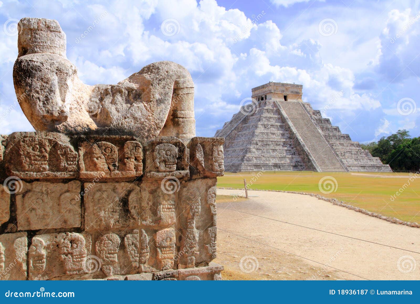 Chac Mool Chichen Itza